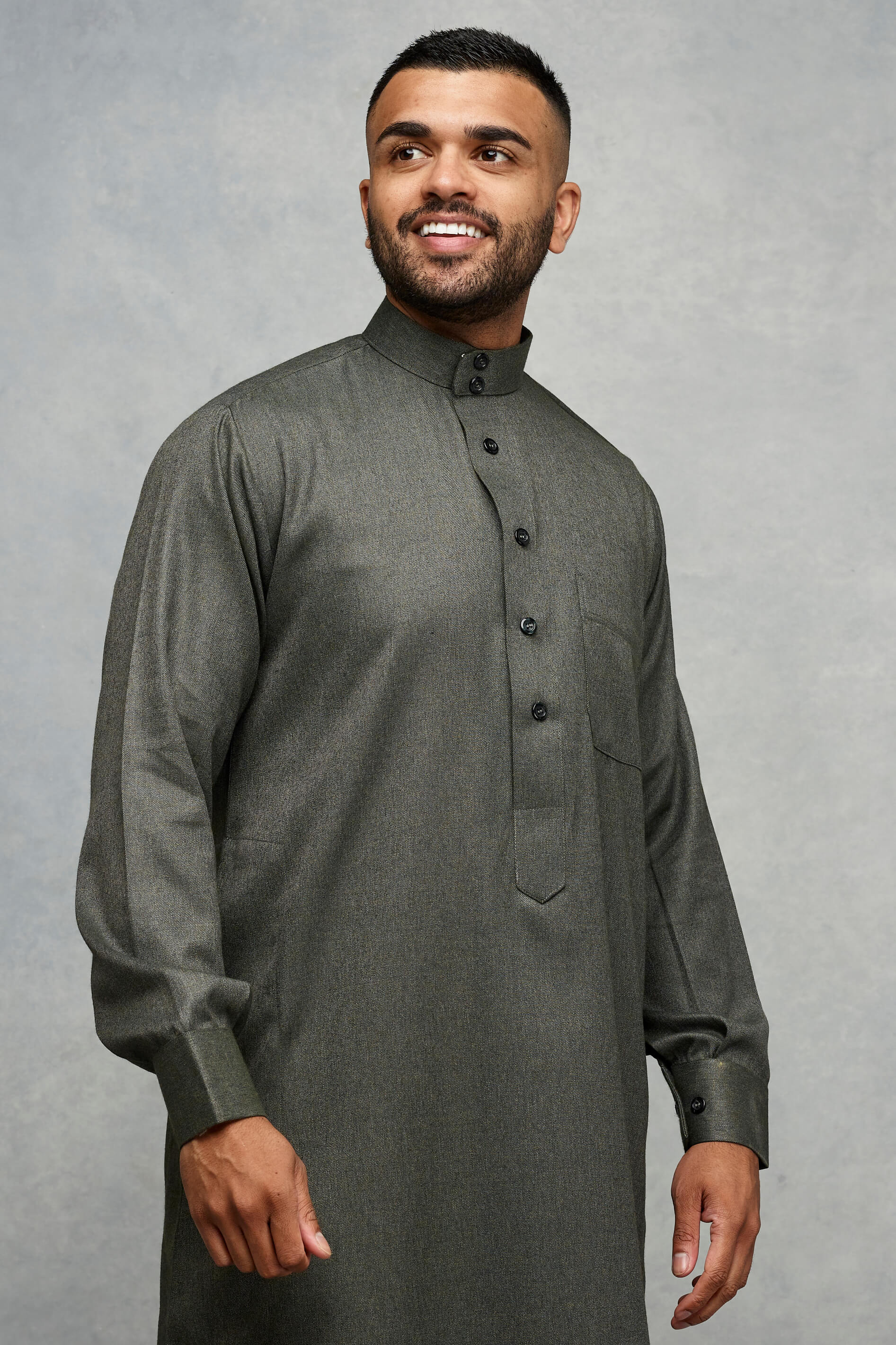Buy Now Saudi Charcoal Thobe With Cuffs For Men - MyHijab London