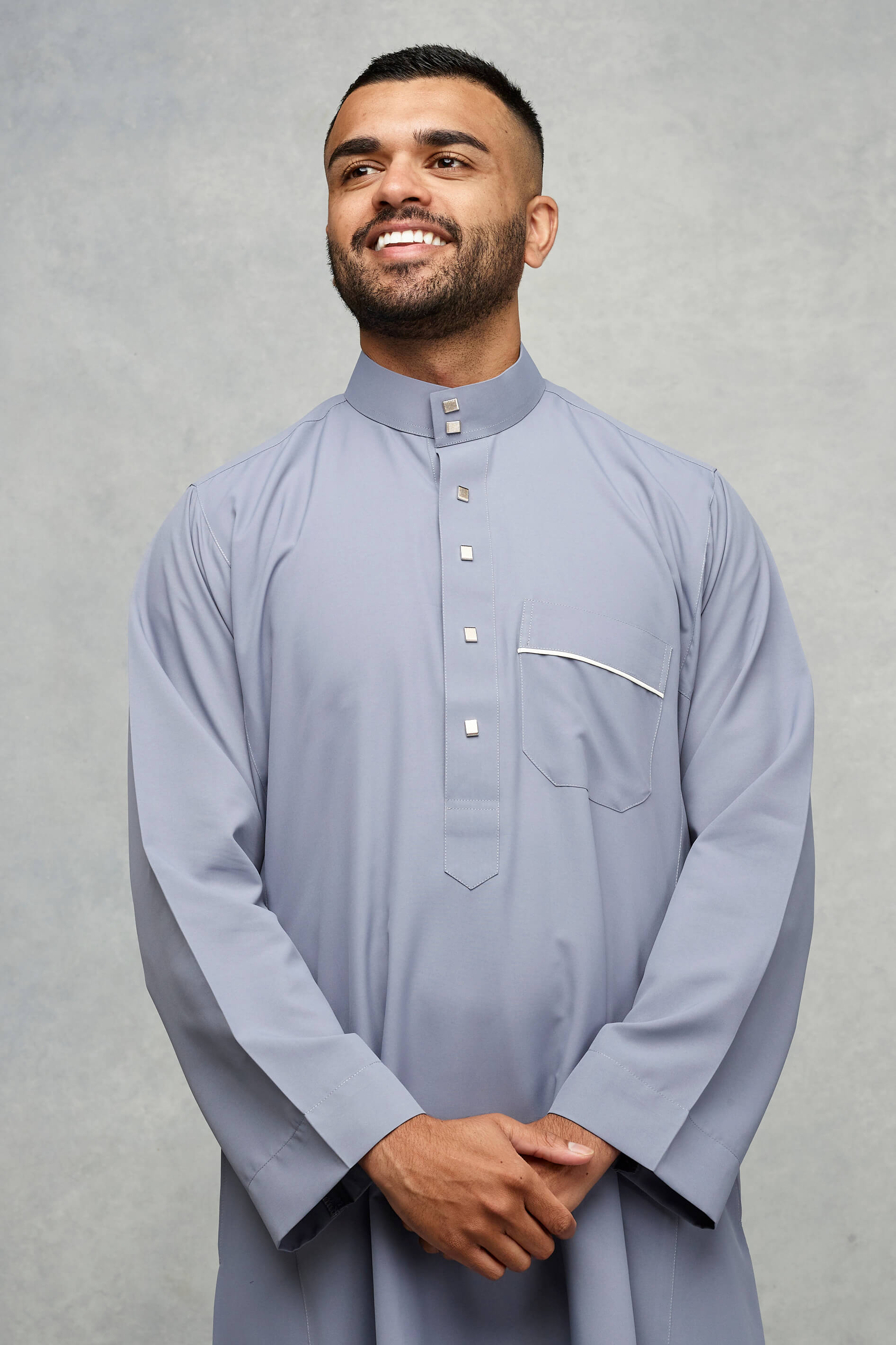 Buy Amazing Classic Saudi Silver Grey Thobe For Men - MyHijab – MyHijab ...